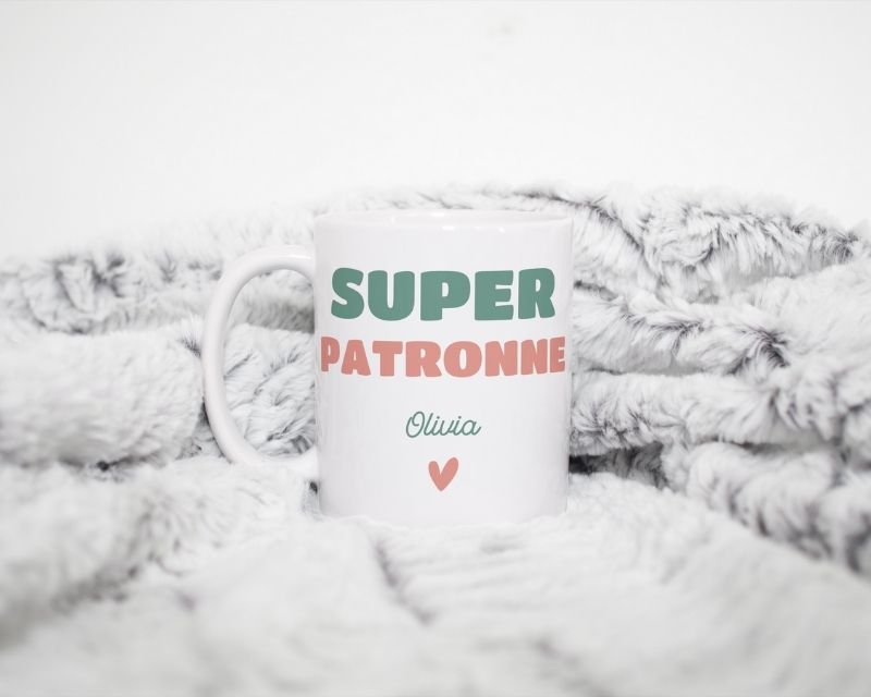 Tasse personnalisée Super Patronne avec prénom ou message | Cadeaux.com